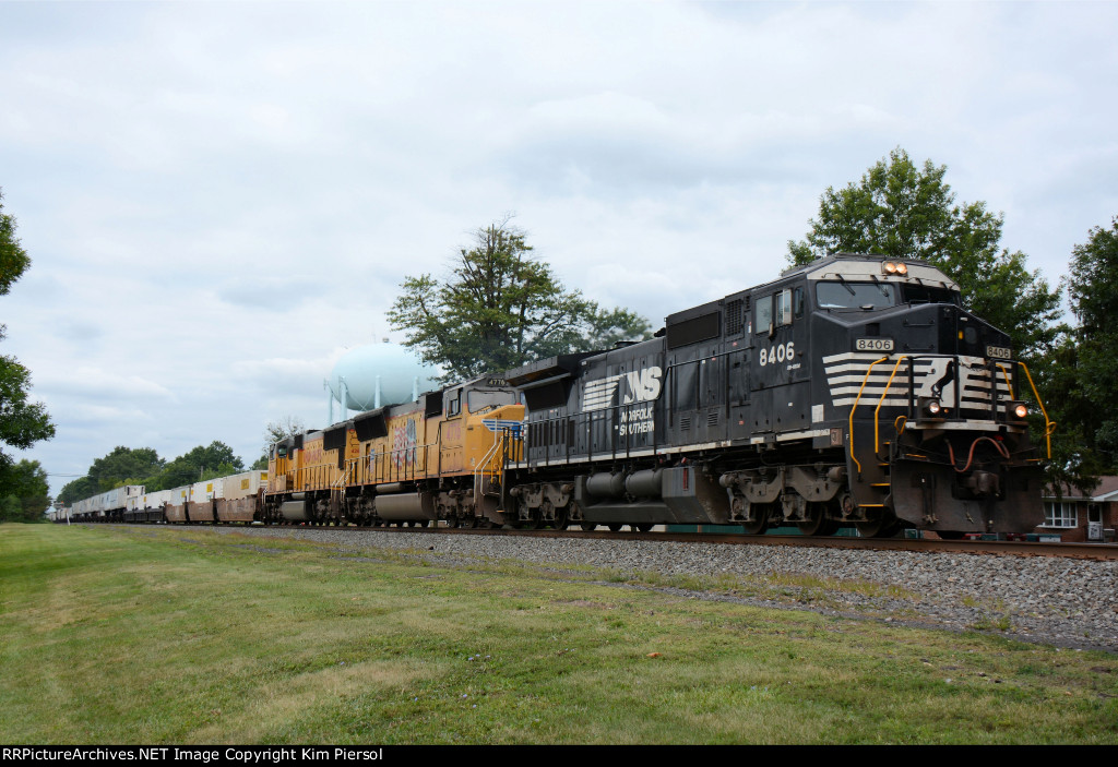 NS 8406 UP 4776 UP 4264 20E